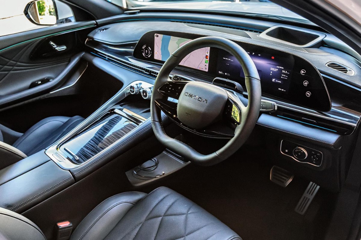 Omada 9 SHS Road Test - Professional Driver Magazine